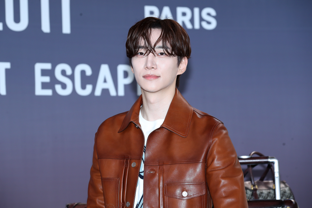 2PM's Lee Junho Excites Fans with His First Solo Fan Meet in KL on ...