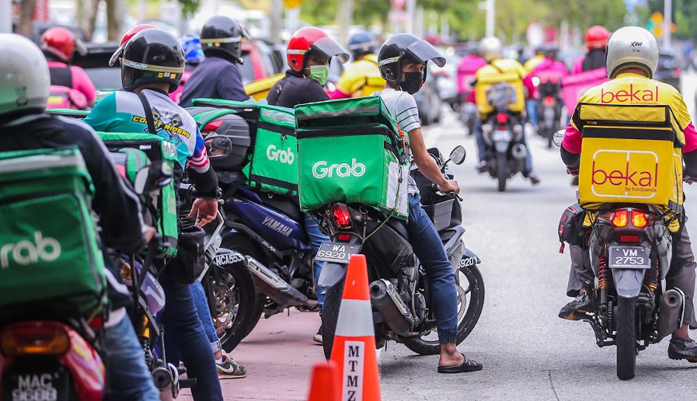 Changes in Gig Work: Why Gig Drivers and Riders Are Earning Less | KEPPO.MY